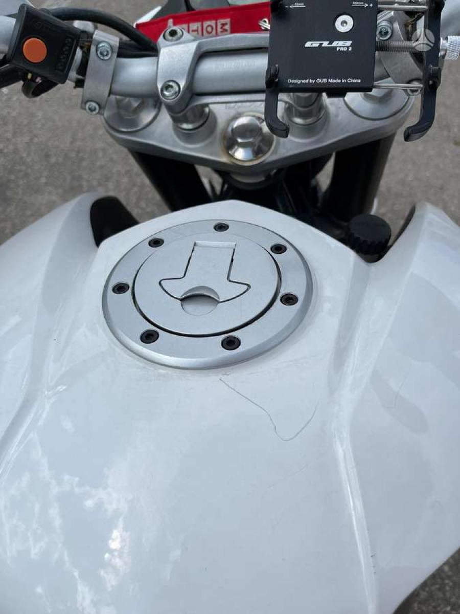KTM Duke 2016 in Vilnius, with an engine capacity of 0.13 L and mileage of 42 thousand km for 2100 €, photo 8 on AUTOMOTO.COM.LV