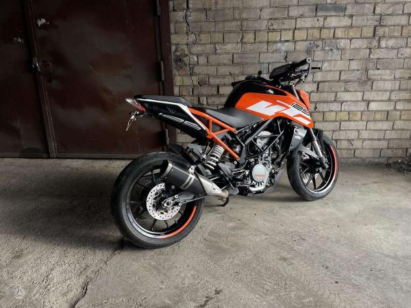 KTM Duke 2017 in Vilnius, with an engine capacity of 0.13 L and mileage of 32 thousand km for 2590 €, photo 3 on AUTOMOTO.COM.LV