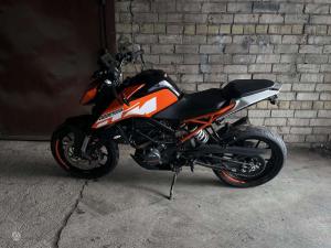 KTM Duke 2017 in Vilnius, with an engine capacity of 0.13 L and mileage of 32 thousand km for 2590 €, photo 8 on AUTOMOTO.COM.LV