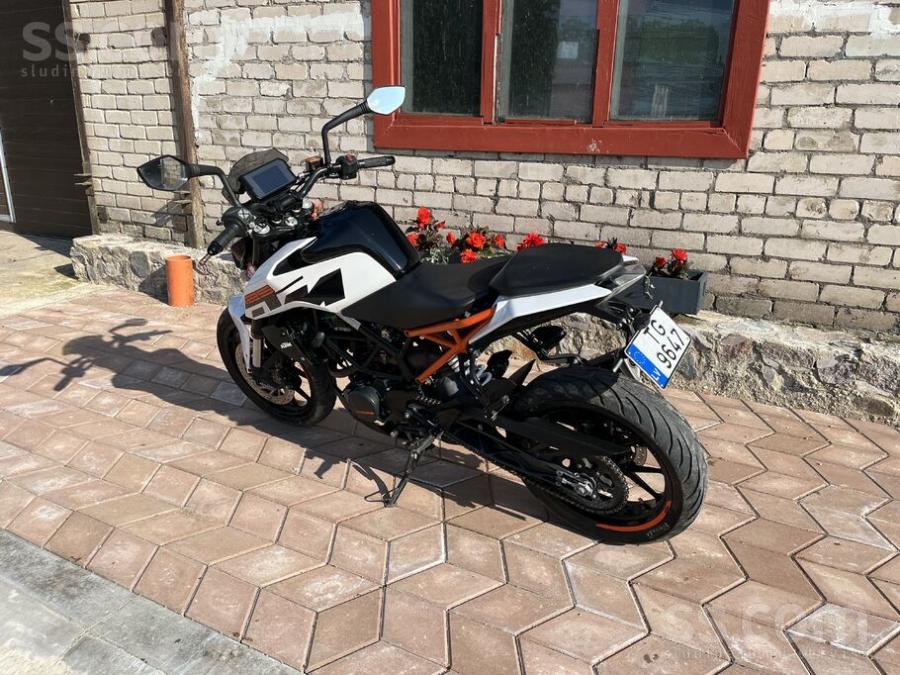 KTM Duke 2017 Rīga, ar dzinēja tilpumu 0.13 L un nobraukumu 0 tūkst. km par 2650 €, foto 6 vietnē AUTOMOTO.COM.LV