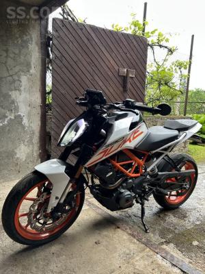 KTM Duke 2017 Ogre, ar dzinēja tilpumu 0.39 L un nobraukumu 0 tūkst. km par 2800 €, foto 3 vietnē AUTOMOTO.COM.LV