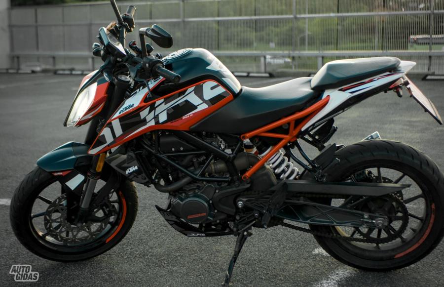 KTM Duke 2017 Viļņa, ar dzinēja tilpumu 0.13 L un nobraukumu 23 tūkst. km par 2550 €, foto 4 vietnē AUTOMOTO.COM.LV
