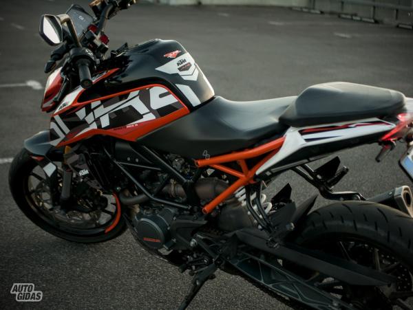 KTM Duke 2017 in Vilnius, with an engine capacity of 0.13 L and mileage of 23 thousand km for 2550 €, photo 4 on AUTOMOTO.COM.LV