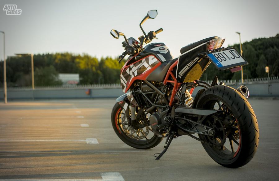 KTM Duke 2017 Viļņa, ar dzinēja tilpumu 0.13 L un nobraukumu 23 tūkst. km par 2550 €, foto 10 vietnē AUTOMOTO.COM.LV