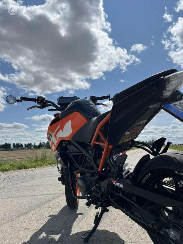 KTM Duke 2017 in Siauliai, with an engine capacity of 0.13 L and mileage of 32 thousand km for 2600 €, photo 3 on AUTOMOTO.COM.LV