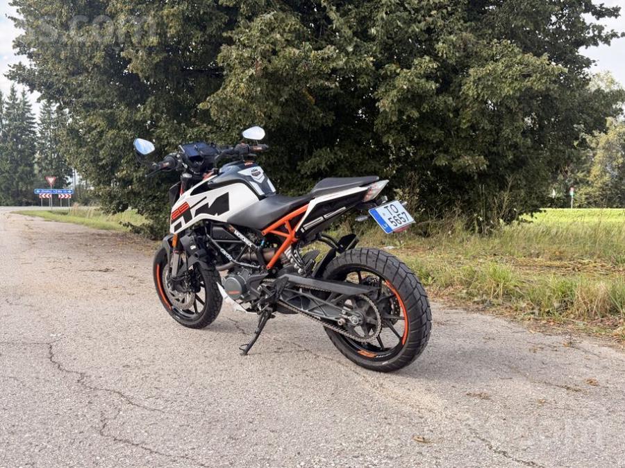 KTM Duke 2017 Aizkraukle, ar dzinēja tilpumu 0.13 L un nobraukumu 0 tūkst. km par 2800 €, foto 1 vietnē AUTOMOTO.COM.LV