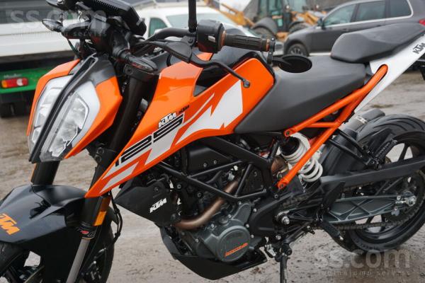 KTM Duke 2018 Bauska, ar dzinēja tilpumu 0.13 L un nobraukumu 0 tūkst. km par 2600 €, foto 4 vietnē AUTOMOTO.COM.LV