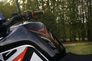 KTM Duke 2018 Viļņa, ar dzinēja tilpumu 0.13 L un nobraukumu 35 tūkst. km par 2500 €, foto 8 vietnē AUTOMOTO.COM.LV