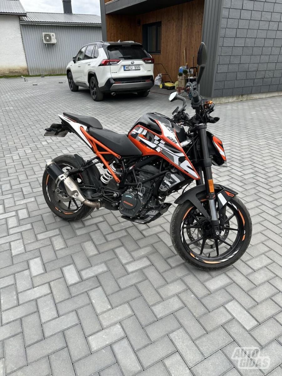 KTM Duke 2018 in Alytus, with an engine capacity of 0.13 L and mileage of 21 thousand km for 2600 €, photo 2 on AUTOMOTO.COM.LV