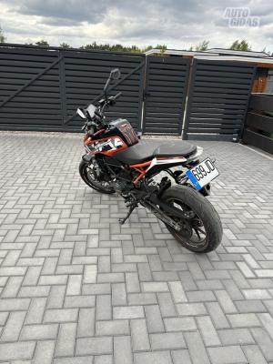 KTM Duke 2018 in Alytus, with an engine capacity of 0.13 L and mileage of 21 thousand km for 2600 €, photo 4 on AUTOMOTO.COM.LV