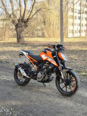 KTM Duke 2018 Prienai, ar dzinēja tilpumu 0.13 L un nobraukumu 14 tūkst. km par 2300 €, foto 3 vietnē AUTOMOTO.COM.LV