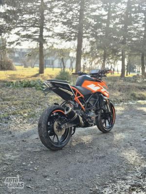KTM Duke 2018 Prienai, ar dzinēja tilpumu 0.13 L un nobraukumu 14 tūkst. km par 2300 €, foto 6 vietnē AUTOMOTO.COM.LV