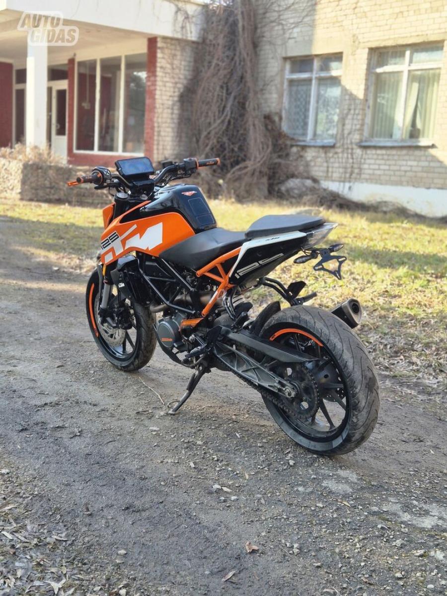 KTM Duke 2018 Prienai, ar dzinēja tilpumu 0.13 L un nobraukumu 14 tūkst. km par 2300 €, foto 7 vietnē AUTOMOTO.COM.LV