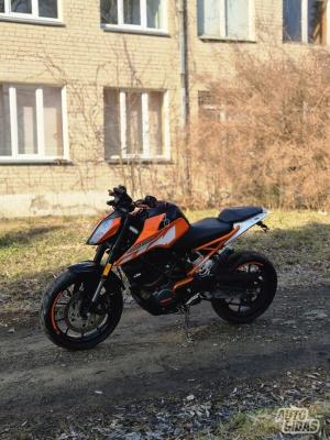 KTM Duke 2018 Prienai, ar dzinēja tilpumu 0.13 L un nobraukumu 14 tūkst. km par 2300 €, foto 10 vietnē AUTOMOTO.COM.LV