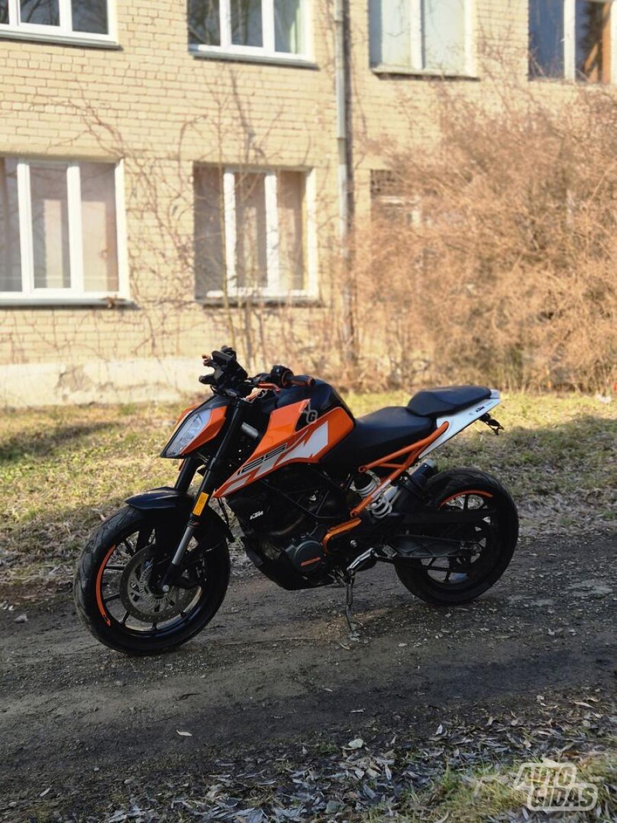 KTM Duke 2018 Prienai, ar dzinēja tilpumu 0.13 L un nobraukumu 14 tūkst. km par 2300 €, foto 10 vietnē AUTOMOTO.COM.LV
