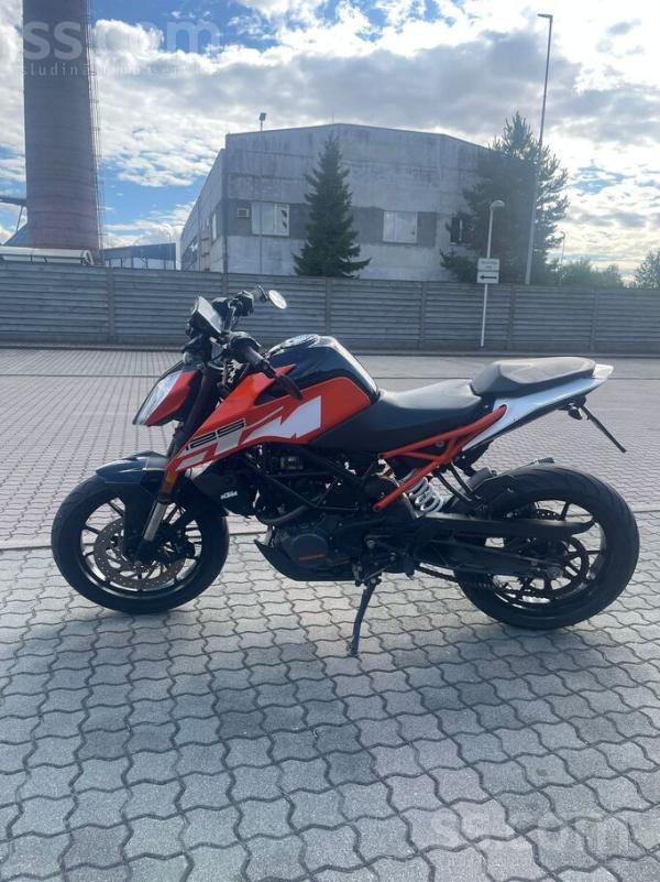 KTM Duke 2018 in Jelgava, with an engine capacity of 0.13 L and mileage of 0 thousand km for 2700 €, photo 3 on AUTOMOTO.COM.LV