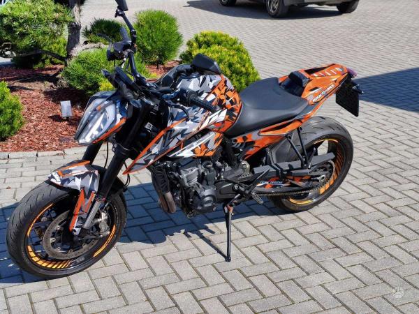 KTM Duke 2018 in Alytus, with an engine capacity of 0.79 L and mileage of 21 thousand km for 4900 €, photo 2 on AUTOMOTO.COM.LV