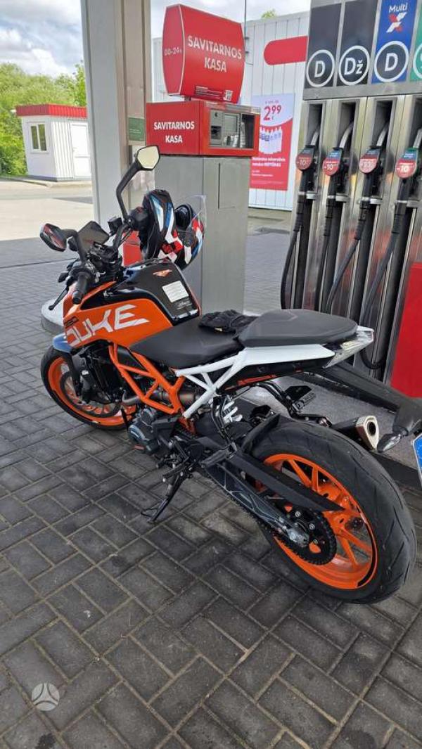 KTM Duke 2018 in Panevezys, with an engine capacity of 0.39 L and mileage of 5 thousand km for 3950 €, photo 3 on AUTOMOTO.COM.LV