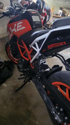 KTM Duke 2018 in Panevezys, with an engine capacity of 0.39 L and mileage of 5 thousand km for 3950 €, photo 8 on AUTOMOTO.COM.LV