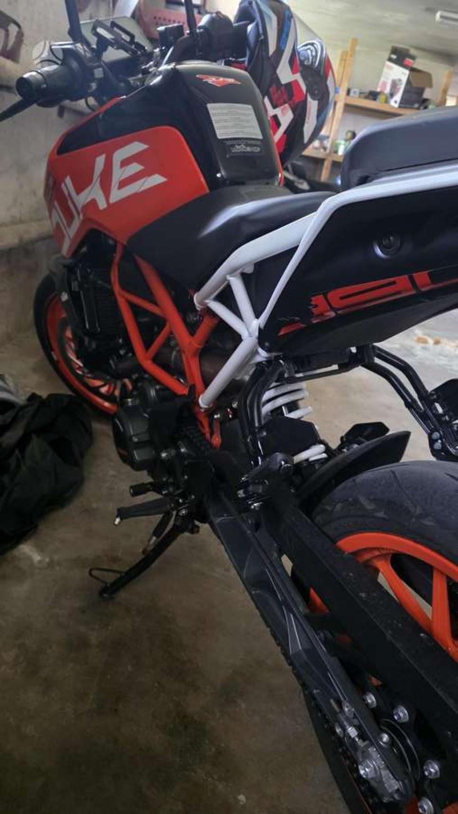 KTM Duke 2018 in Panevezys, with an engine capacity of 0.39 L and mileage of 5 thousand km for 3950 €, photo 8 on AUTOMOTO.COM.LV
