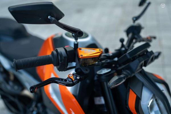 KTM Duke 2018 Viļņa, ar dzinēja tilpumu 0.80 L un nobraukumu 17 tūkst. km par 5300 €, foto 5 vietnē AUTOMOTO.COM.LV