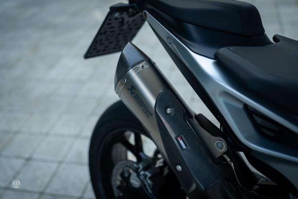 KTM Duke 2018 Viļņa, ar dzinēja tilpumu 0.80 L un nobraukumu 17 tūkst. km par 5300 €, foto 7 vietnē AUTOMOTO.COM.LV
