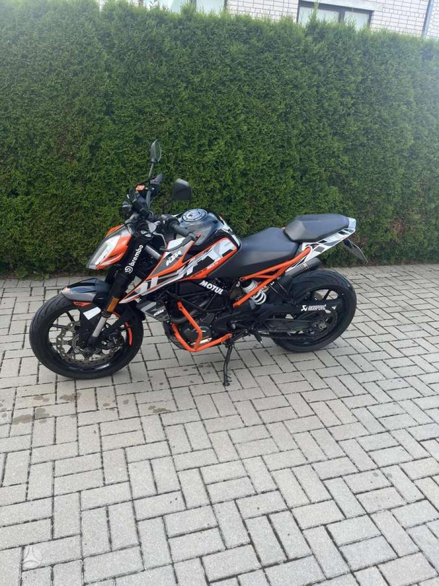 KTM Duke 2018 Kauņa, ar dzinēja tilpumu 0.13 L un nobraukumu 32 tūkst. km par 2500 €, foto 4 vietnē AUTOMOTO.COM.LV