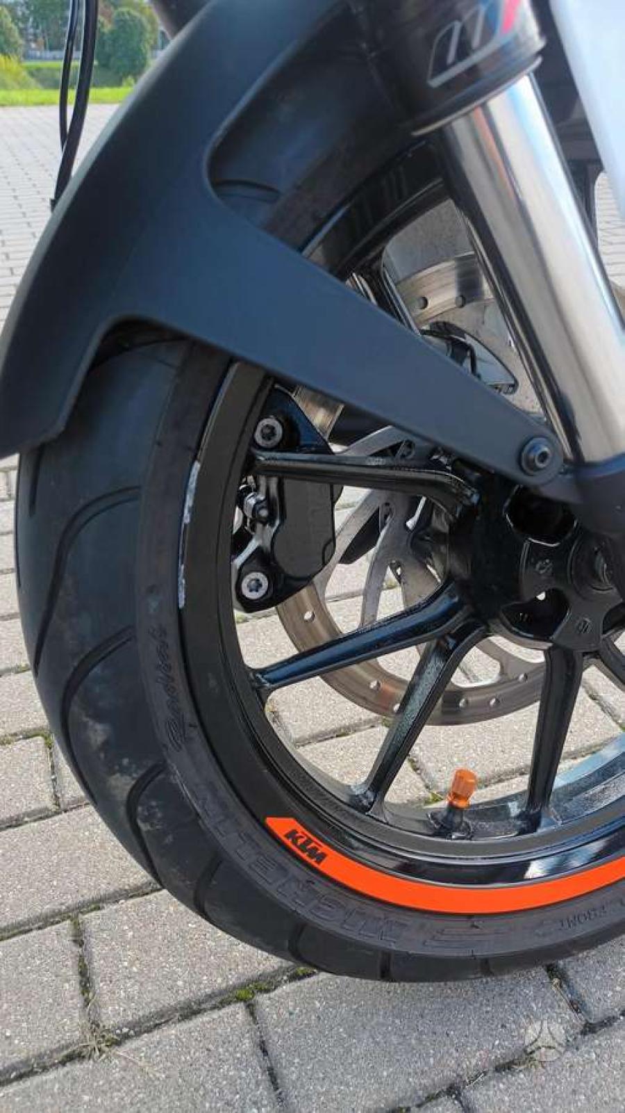 KTM Duke 2018 in Vilnius, with an engine capacity of 0.13 L and mileage of 34 thousand km for 2600 €, photo 12 on AUTOMOTO.COM.LV