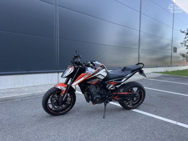 KTM Duke 2018 in Kaunas on AUTOMOTO.COM.LV KTM Duke 2018 in Kaunas, with an engine capacity of 0.79 L and mileage of 22 thousand km for 4850 €, photo 6 on AUTOMOTO.COM.LV