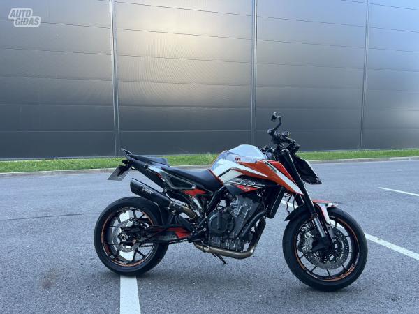 KTM Duke 2018 in Kaunas on AUTOMOTO.COM.LV KTM Duke 2018 in Kaunas, with an engine capacity of 0.79 L and mileage of 22 thousand km for 4850 €, photo 7 on AUTOMOTO.COM.LV