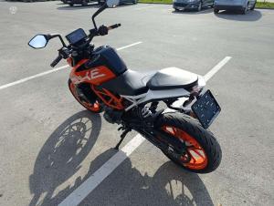 KTM Duke 2019 in Siauliai, with an engine capacity of 0.39 L and mileage of 32 thousand km for 2500 €, photo 4 on AUTOMOTO.COM.LV