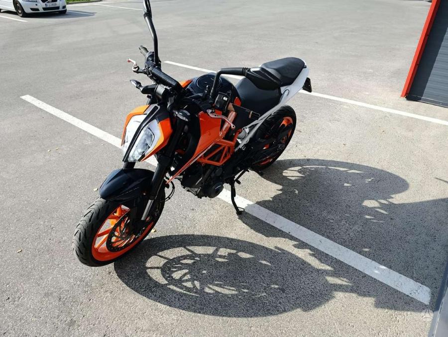 KTM Duke 2019 in Siauliai, with an engine capacity of 0.39 L and mileage of 32 thousand km for 2500 €, photo 5 on AUTOMOTO.COM.LV