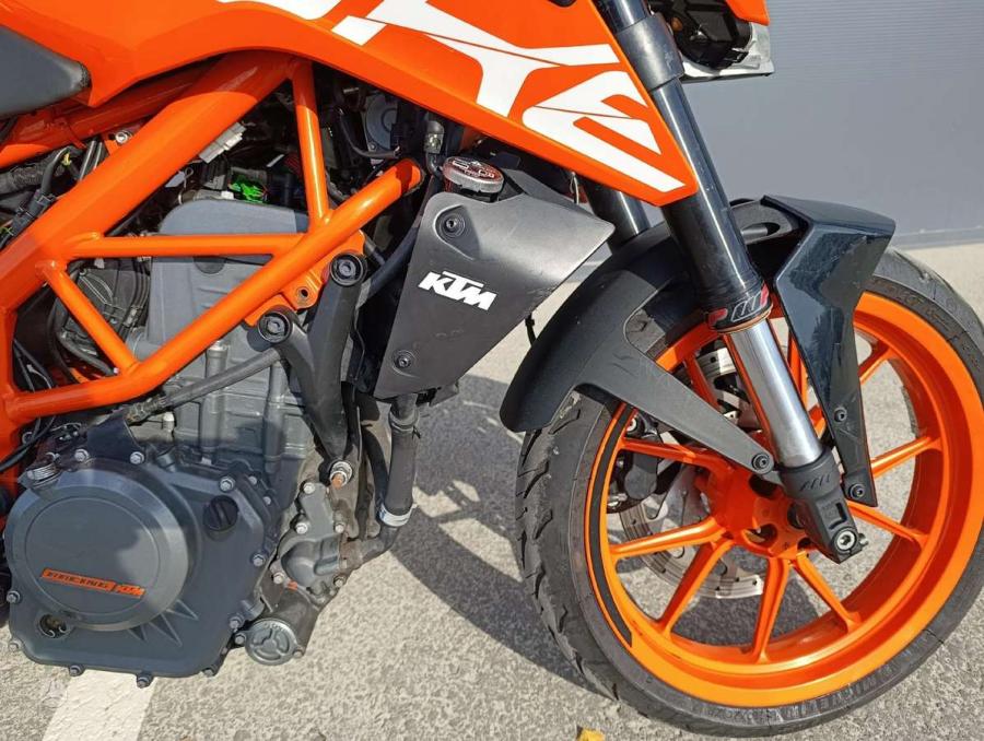 KTM Duke 2019 in Siauliai, with an engine capacity of 0.39 L and mileage of 32 thousand km for 2500 €, photo 12 on AUTOMOTO.COM.LV