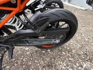 KTM Duke 2019 Kelmė, ar dzinēja tilpumu 0.13 L un nobraukumu 25 tūkst. km par 1230 €, foto 11 vietnē AUTOMOTO.COM.LV