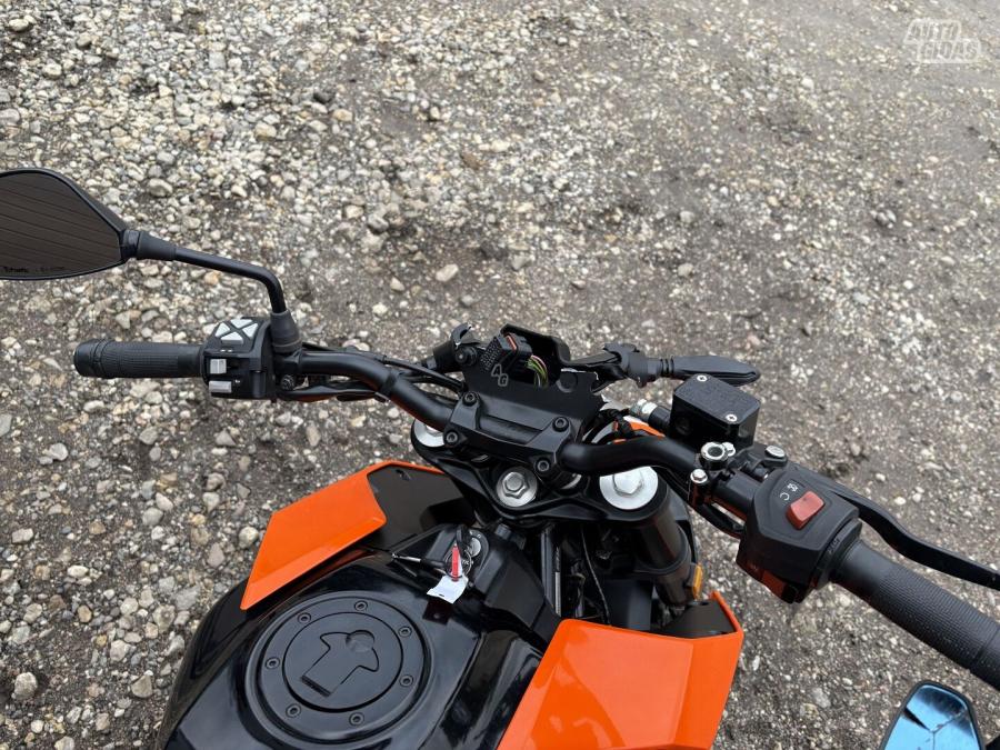 KTM Duke 2019 Kelmė, ar dzinēja tilpumu 0.13 L un nobraukumu 25 tūkst. km par 1230 €, foto 16 vietnē AUTOMOTO.COM.LV