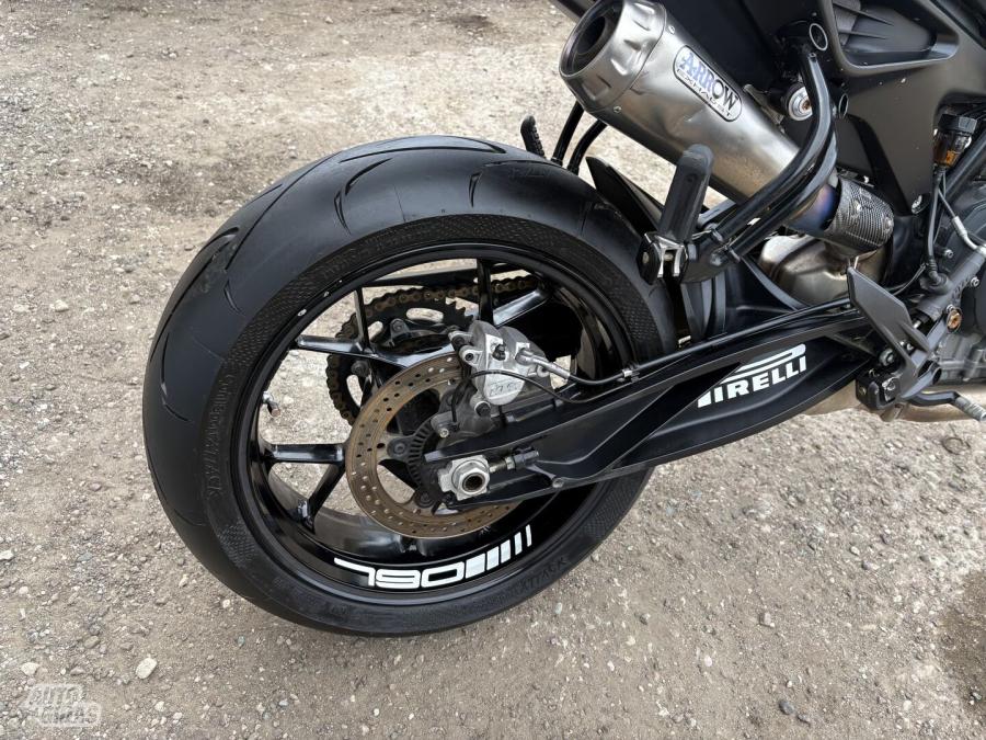 KTM Duke 2019 Kelmė, ar dzinēja tilpumu 0.79 L un nobraukumu 40 tūkst. km par 3330 €, foto 13 vietnē AUTOMOTO.COM.LV
