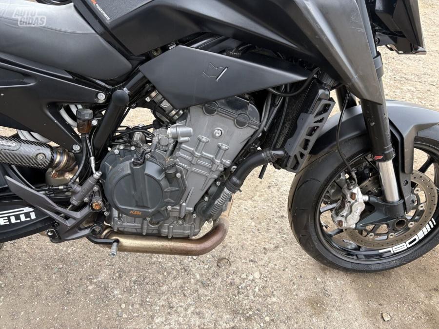 KTM Duke 2019 Kelmė, ar dzinēja tilpumu 0.79 L un nobraukumu 40 tūkst. km par 3330 €, foto 15 vietnē AUTOMOTO.COM.LV
