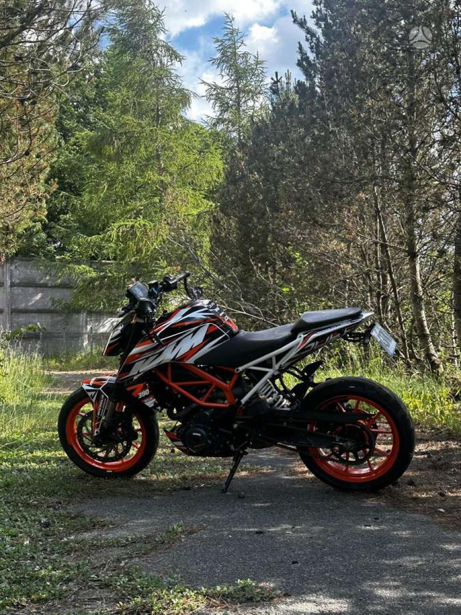 KTM Duke 2019 Kuršėnai, ar dzinēja tilpumu 0.39 L un nobraukumu 36 tūkst. km par 2550 €, foto 3 vietnē AUTOMOTO.COM.LV