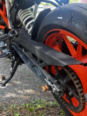 KTM Duke 2019 Kuršėnai, ar dzinēja tilpumu 0.39 L un nobraukumu 36 tūkst. km par 2550 €, foto 11 vietnē AUTOMOTO.COM.LV