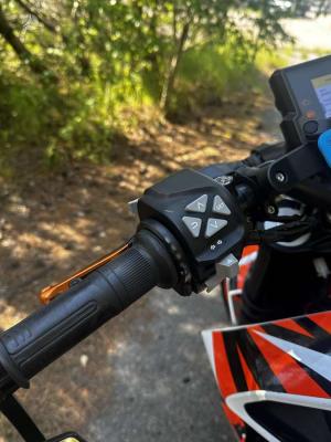 KTM Duke 2019 Kuršėnai, ar dzinēja tilpumu 0.39 L un nobraukumu 36 tūkst. km par 2550 €, foto 14 vietnē AUTOMOTO.COM.LV