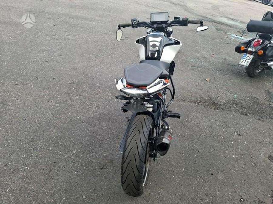 KTM Duke 2020 in Vilnius, with an engine capacity of 0.13 L and mileage of 13 thousand km for 3500 €, photo 7 on AUTOMOTO.COM.LV