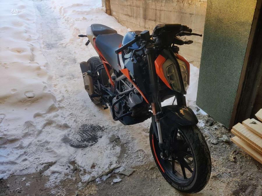 KTM Duke 2020 Tauragė, ar dzinēja tilpumu 0.13 L un nobraukumu 0 tūkst. km par 1249 €, foto 1 vietnē AUTOMOTO.COM.LV
