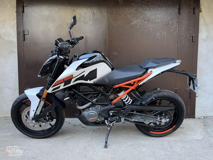 KTM Duke 2020 Viļņa, ar dzinēja tilpumu 0.13 L un nobraukumu 43 tūkst. km par 2050 €, foto 1 vietnē AUTOMOTO.COM.LV