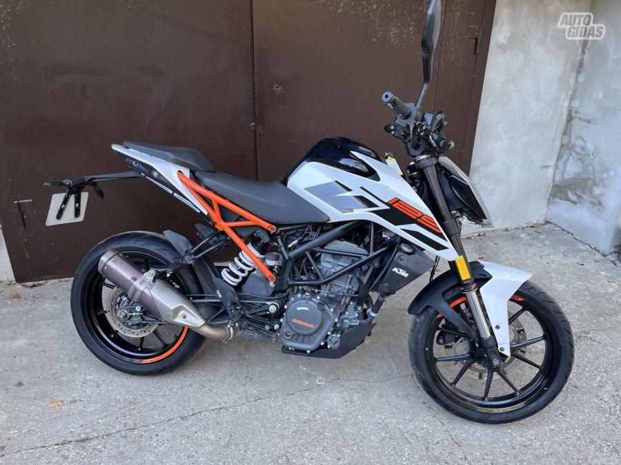KTM Duke 2020 Viļņa, ar dzinēja tilpumu 0.13 L un nobraukumu 43 tūkst. km par 2050 €, foto 9 vietnē AUTOMOTO.COM.LV