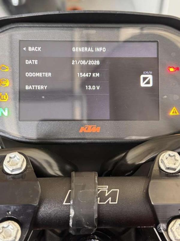KTM Duke 2020 Kauņa, ar dzinēja tilpumu 0.90 L un nobraukumu 16 tūkst. km par 6290 €, foto 8 vietnē AUTOMOTO.COM.LV