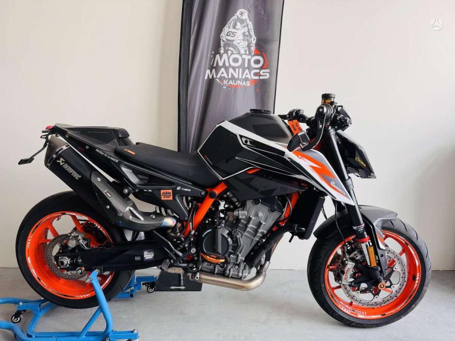 KTM Duke 2020 in Kaunas, with an engine capacity of 0.90 L and mileage of 16 thousand km for 6290 €, photo 1 on AUTOMOTO.COM.LV