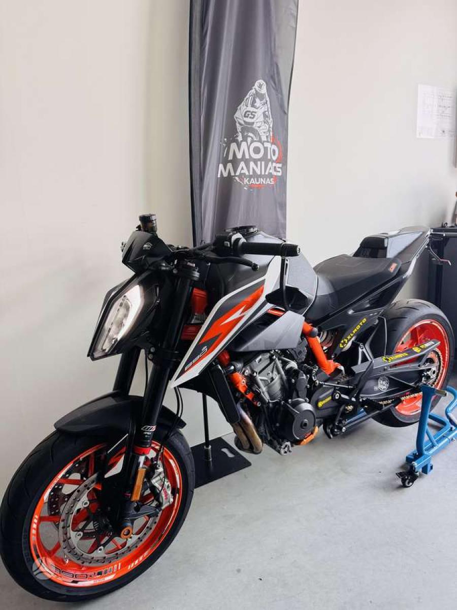 KTM Duke 2020 in Kaunas, with an engine capacity of 0.90 L and mileage of 16 thousand km for 6290 €, photo 6 on AUTOMOTO.COM.LV