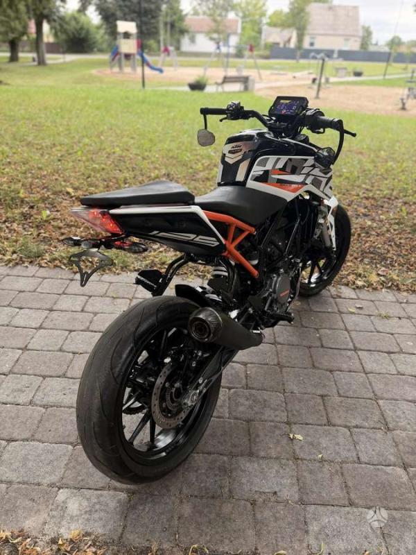 KTM Duke 2020 in Vilkaviskis, with an engine capacity of 0.13 L and mileage of 19 thousand km for 2399 €, photo 3 on AUTOMOTO.COM.LV