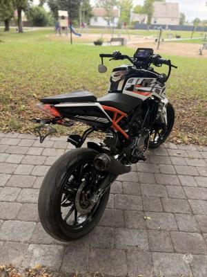 KTM Duke 2020 in Vilkaviskis, with an engine capacity of 0.13 L and mileage of 19 thousand km for 2399 €, photo 4 on AUTOMOTO.COM.LV