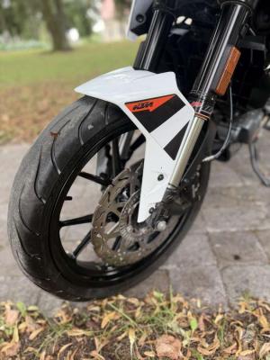 KTM Duke 2020 in Vilkaviskis, with an engine capacity of 0.13 L and mileage of 19 thousand km for 2399 €, photo 7 on AUTOMOTO.COM.LV